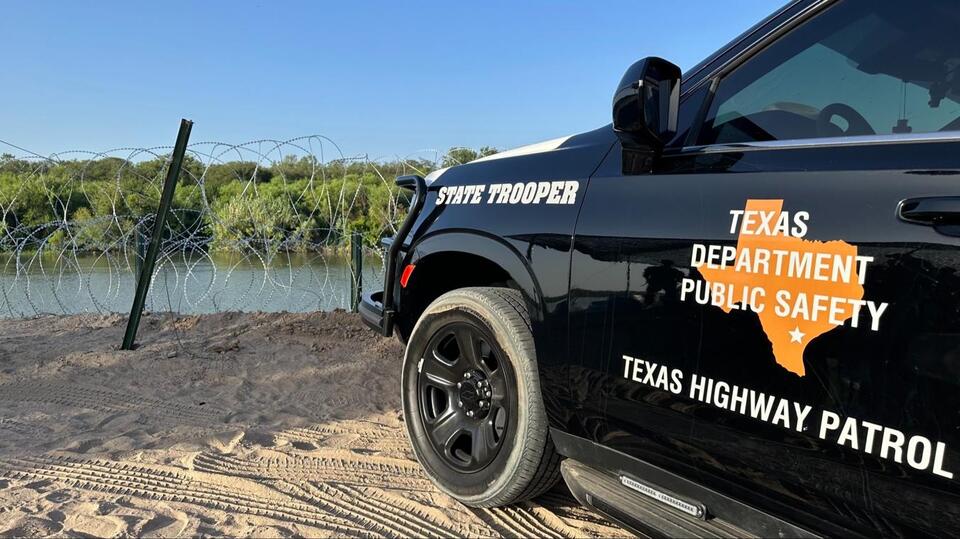 Texas vs Biden: Border Law Fight - NewsBreak