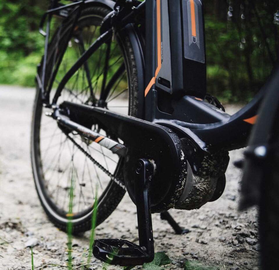 E-Bike Rider Killed In Overnight Crash In Albany - NewsBreak