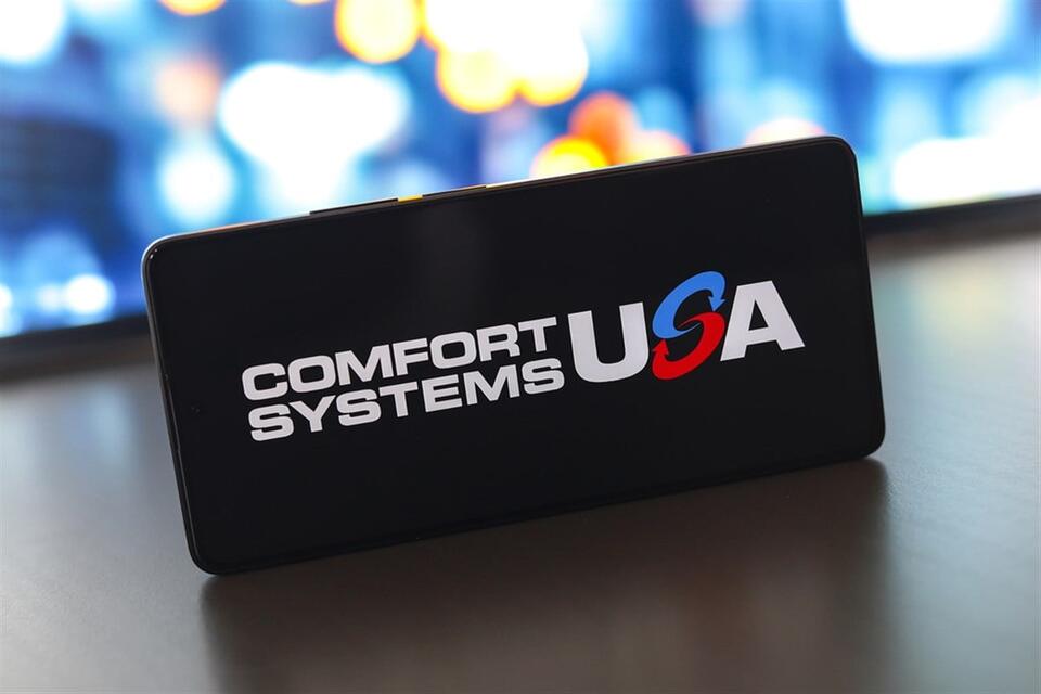 Play It Cool: Why Comfort Systems USA Is a Hidden AI Winner - NewsBreak