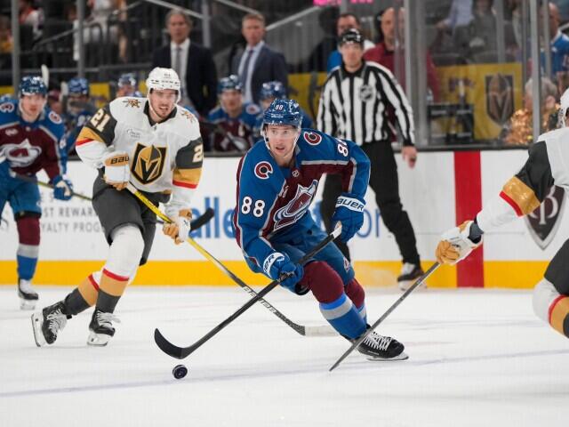 Martin Necas shines with 3 points in Avalanche's 4-2 win over Golden ...