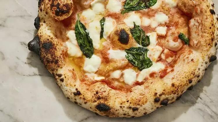 Here are the 50 best pizza spots in the U.S., according to a popular ...