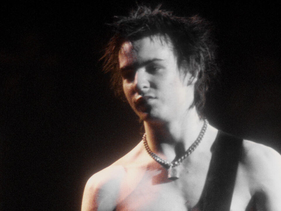 4 of the Best British Punk Rock Bands From the 1980s