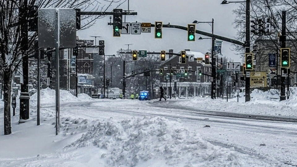 Snow-mageddon breaks snowfall records, brings Newton to standstill ...