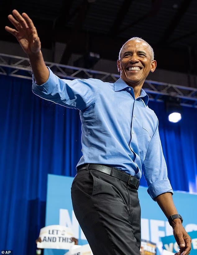 Obama's $850m library faces fresh fury as contractors say they STILL ...