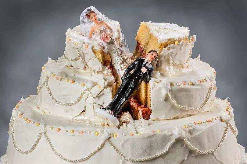 Groom smashes cake in bride’s face causing injury and a quick divorce ...