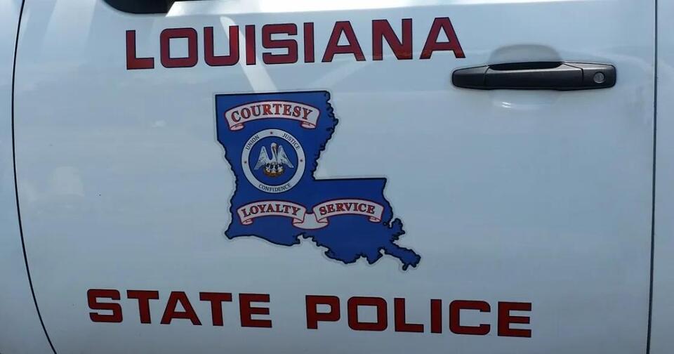 Troop NOLA arrests suspects after car chase, crash in Gentilly - NewsBreak