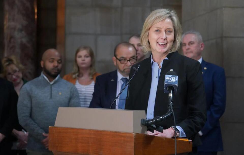Walz responds to Foley’s report on Pillen contract - NewsBreak