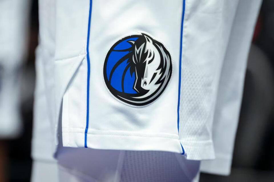 Dallas tapped firm to explore potential sites for new Mavs arena, per ...