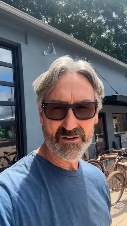 American Pickers’ Mike Wolfe reveals worn out $500 Coca Cola sign for ...
