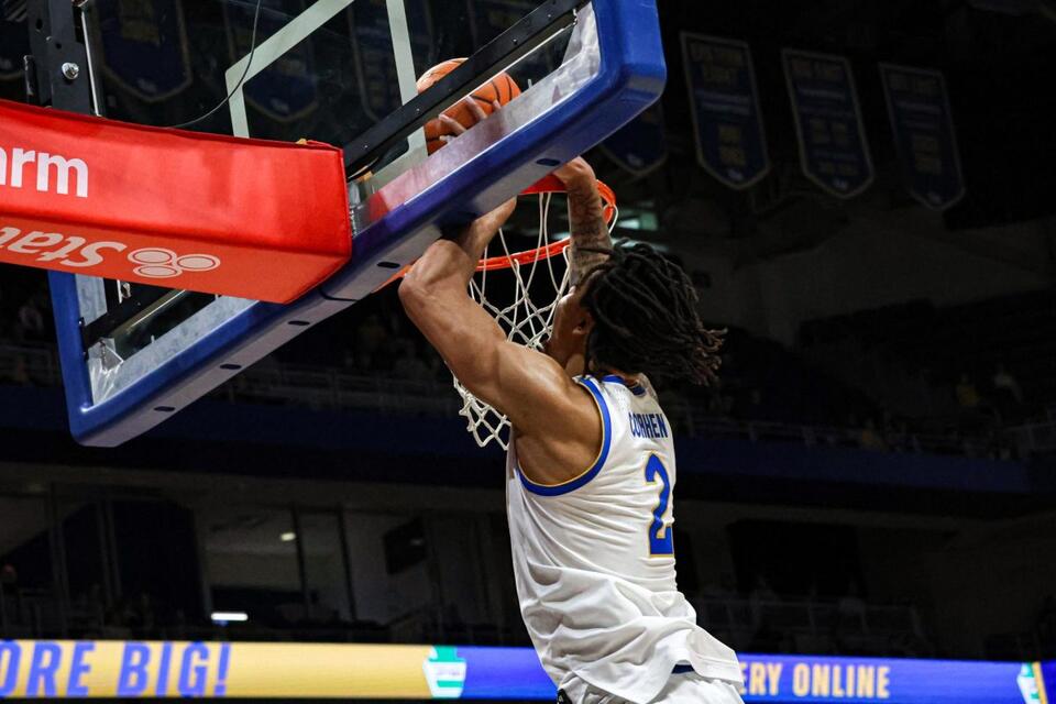 Pitt men’s basketball loses to No. 20 Louisville 100-59 - NewsBreak