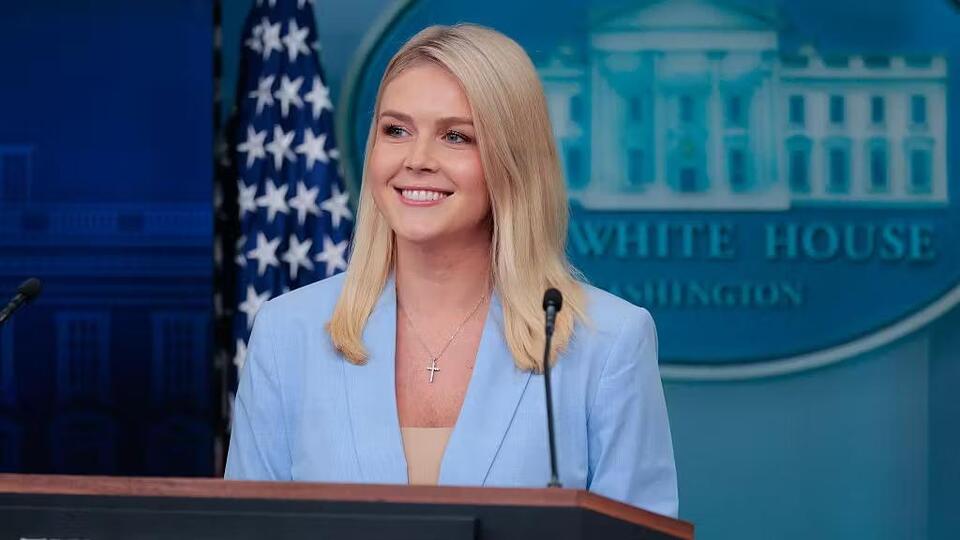 Karoline Leavitt Roasts Jasmine Crockett In Press Room: ‘I Hope She ...