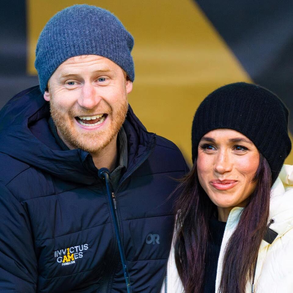 Prince Harry And Meghan Markle May 'Consider' Royal Return With 'Half ...