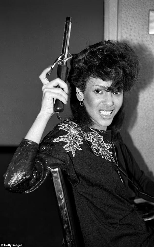 Etterlene DeBarge dead at 88: Legendary gospel singer and matriarch of ...