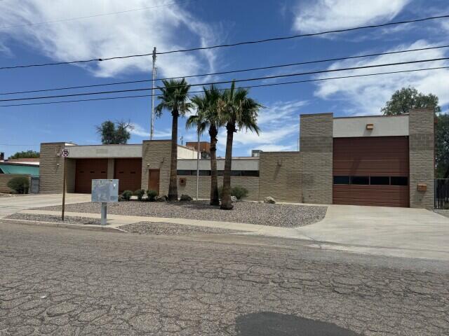 City plans to convert old fire station into center to help address ...