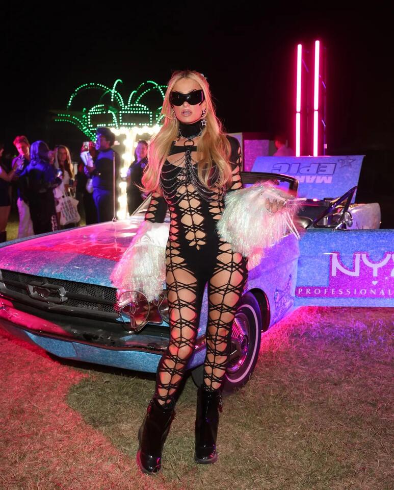 Paris Hilton’s Outrageous Coachella 2025 Catsuit Going Viral - NewsBreak