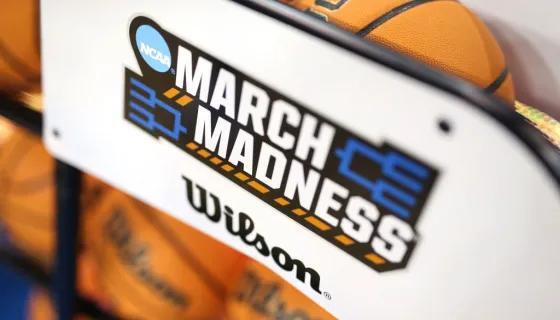 Top 50 March Madness Moments in NCAA History - NewsBreak