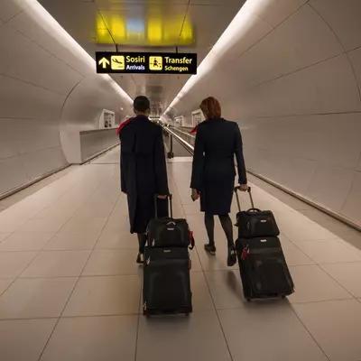 Man convicted of posing as flight attendant in order to fly for free ...