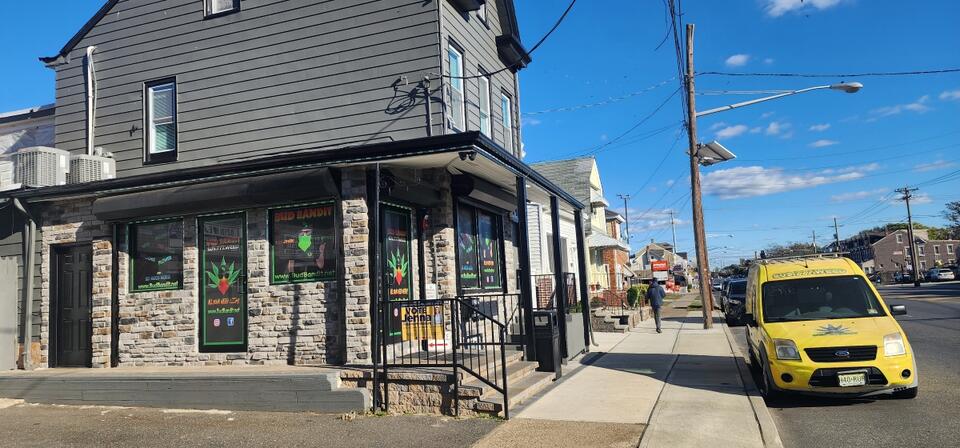 Bud Bandit of Trenton Going from Underground Legacy to Smoke Shop to ...