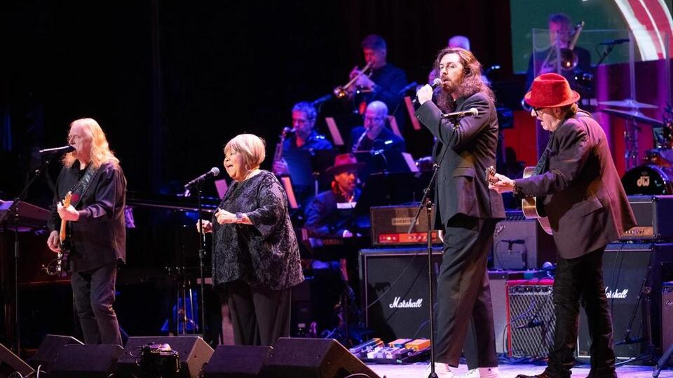 Paul Simon, Mary J. Blige, Elvis Costello, Mavis Staples, more played ...