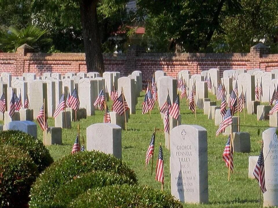 Thousands of Veterans honored at Alabama National Cemetery Memorial Day ...
