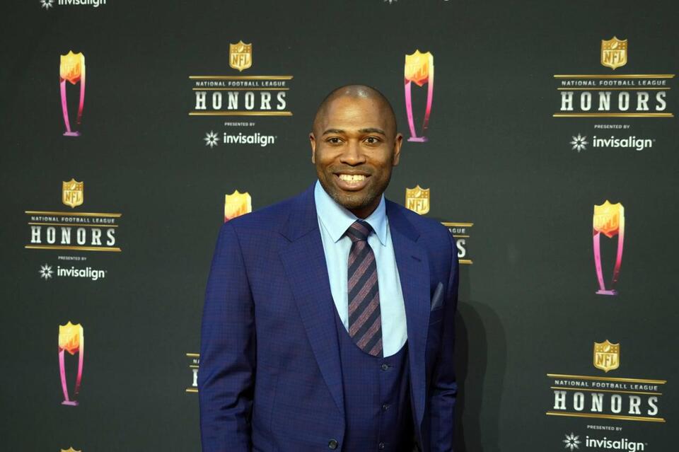 Seahawks Legend Shaun Alexander Drops Super Bowl 60 MVP, Final Score ...