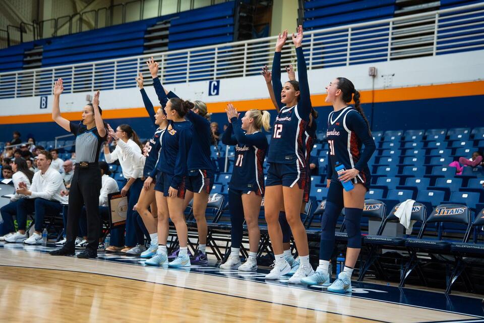 Women’s Basketball Beats Cal State Fullerton to Kick Off the 2025-26 ...