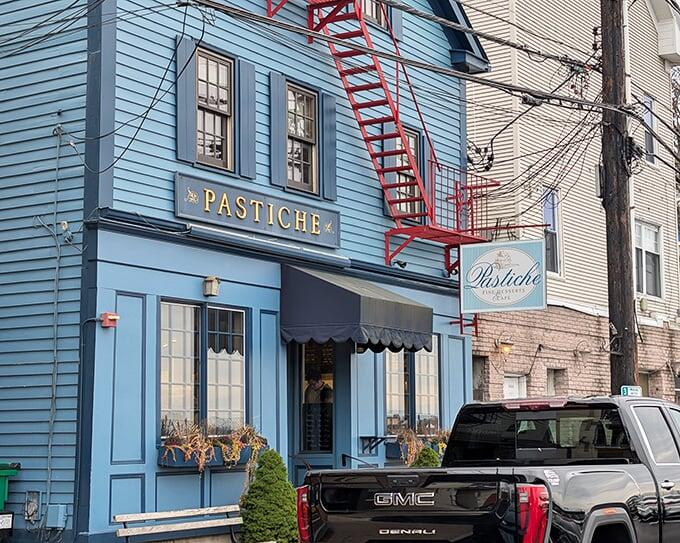 This No-Frills Bakery In Rhode Island Has A Carrot Cake So Good, It’s ...