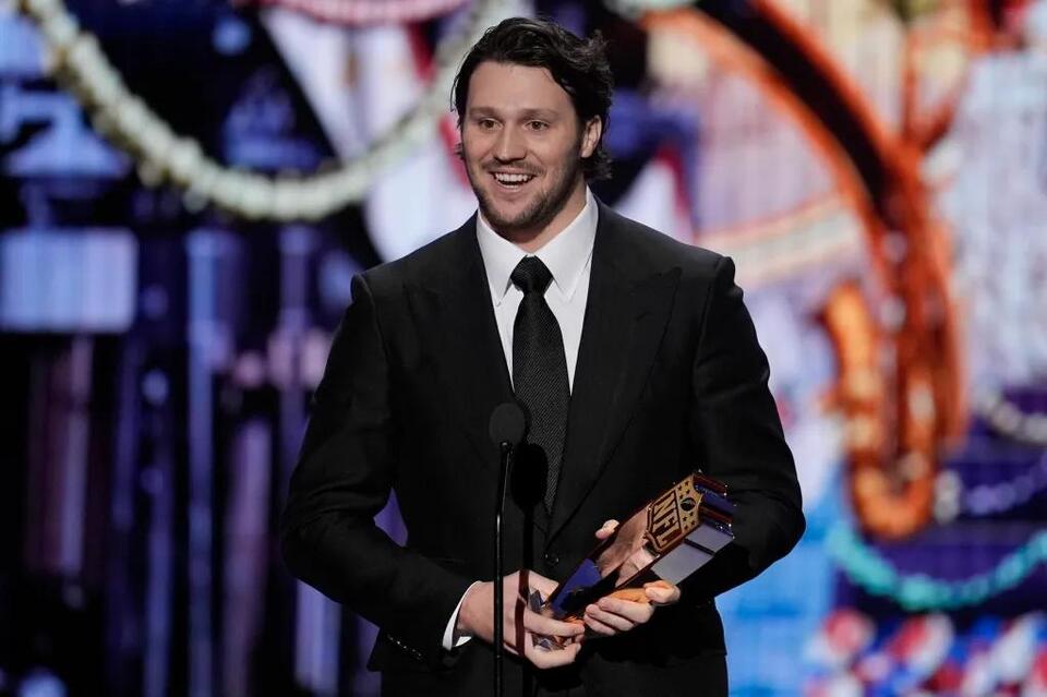 Josh Allen Wins MVP in Tightest Race in Decades as NFL Honors Deliver ...