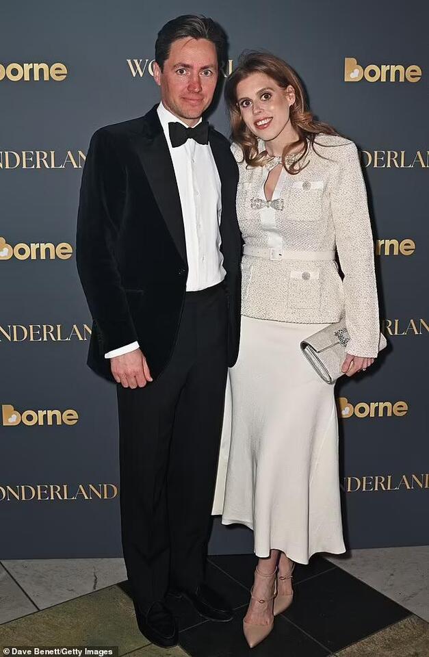 Princess Beatrice is seen for the first time since giving birth to ...