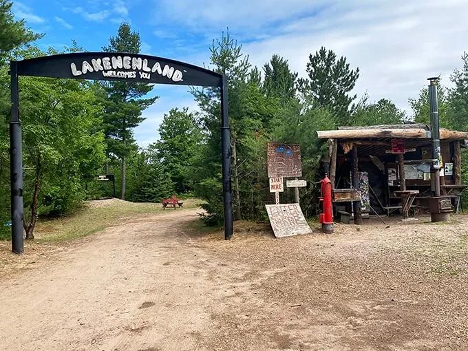 There’s A Quirky Sculpture Park In Michigan And It’s Filled With The Most Incredible Scrap Iron ...