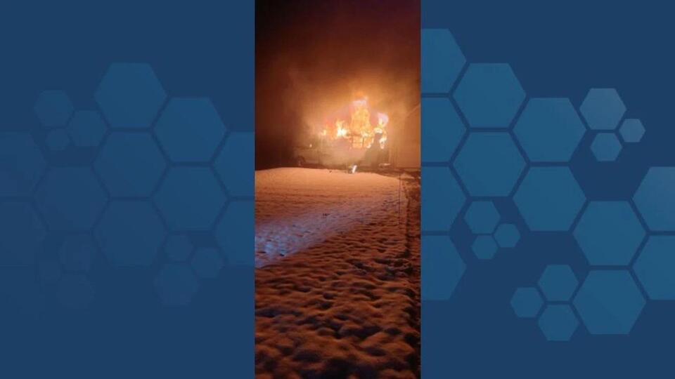 Bus fire breaks out early Sunday morning near Volney, lithium ion ...