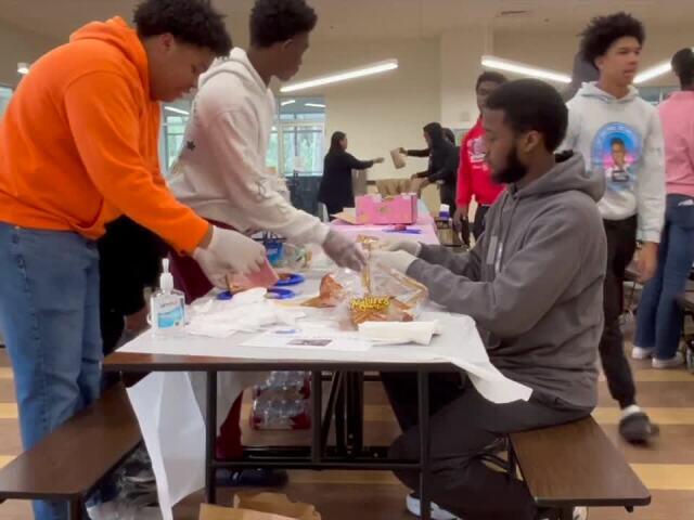 Tallahassee teens, children make care packages on MLK day ahead of cold ...