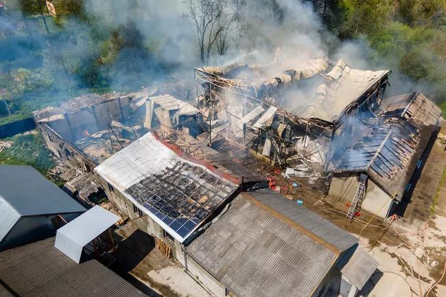WATCH: House Explodes In Illinois Neighborhood, Damages Surrounding ...