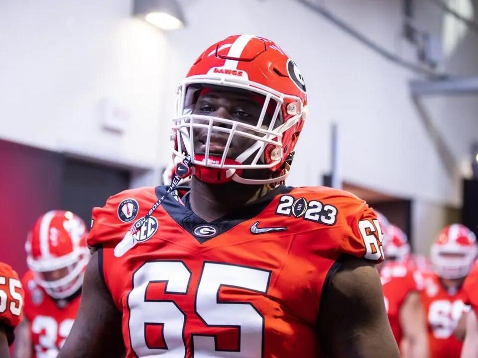 Georgia OT Amarius Mims, possible 1st-round pick, declares for draft