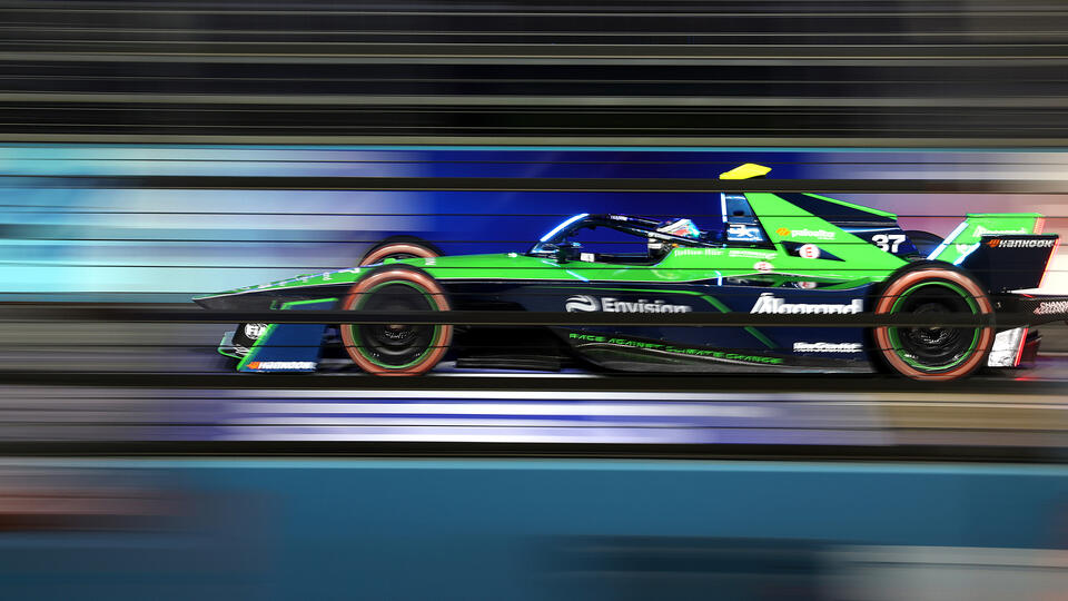 There's a new, free streaming service motorsports fans will love ...