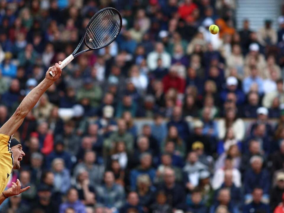 French Open bans alcohol from the stands following rowdy behavior by fans