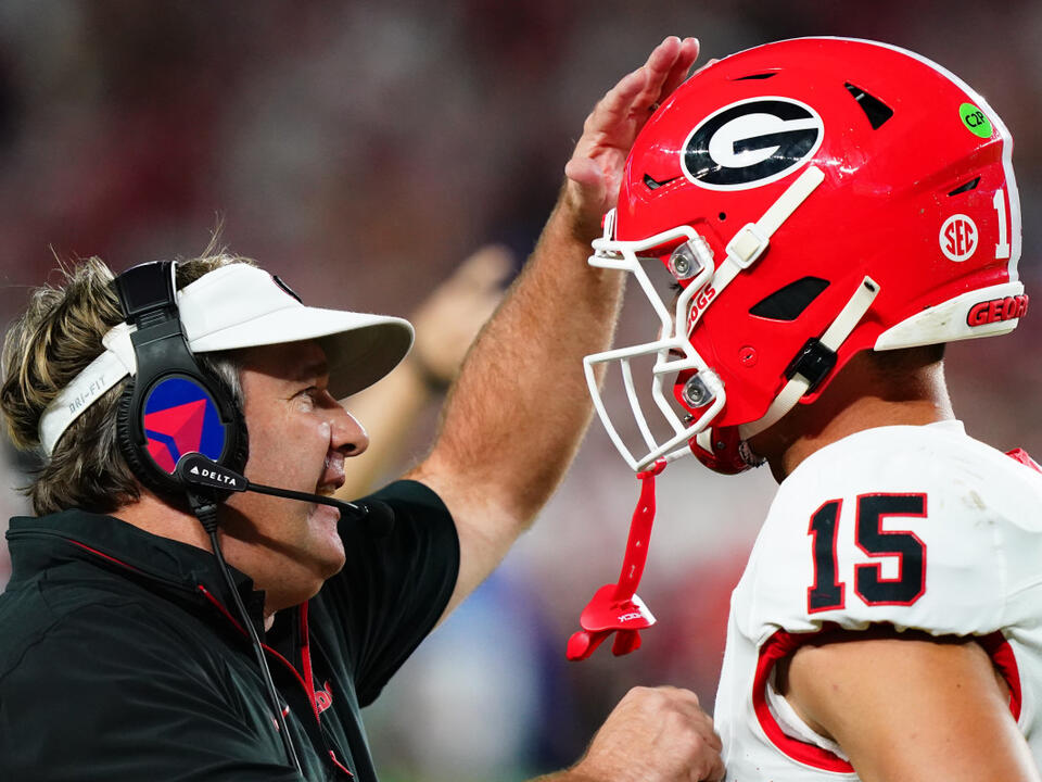 Georgia HC Kirby Smart defends QB Carson Beck amid inconsistent play