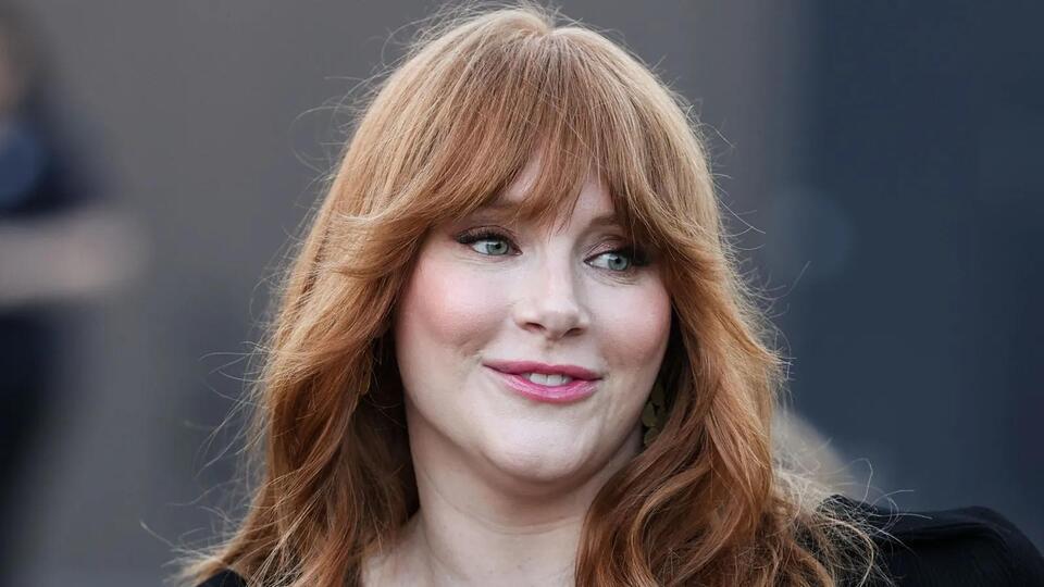 Bryce Dallas Howard calls Rachelle LeFevre her favorite Victoria 16 ...