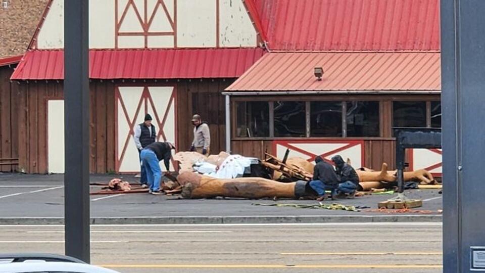 Iconic 'Big John' statue in Kingsport destroyed during relocation ...