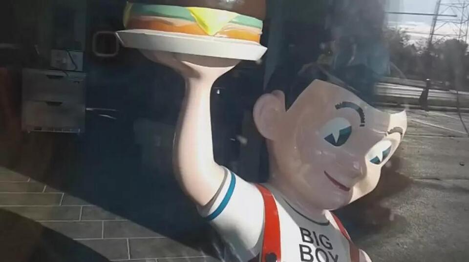 Abandoned Big Boy Restaurant: Bay City, Michigan - NewsBreak