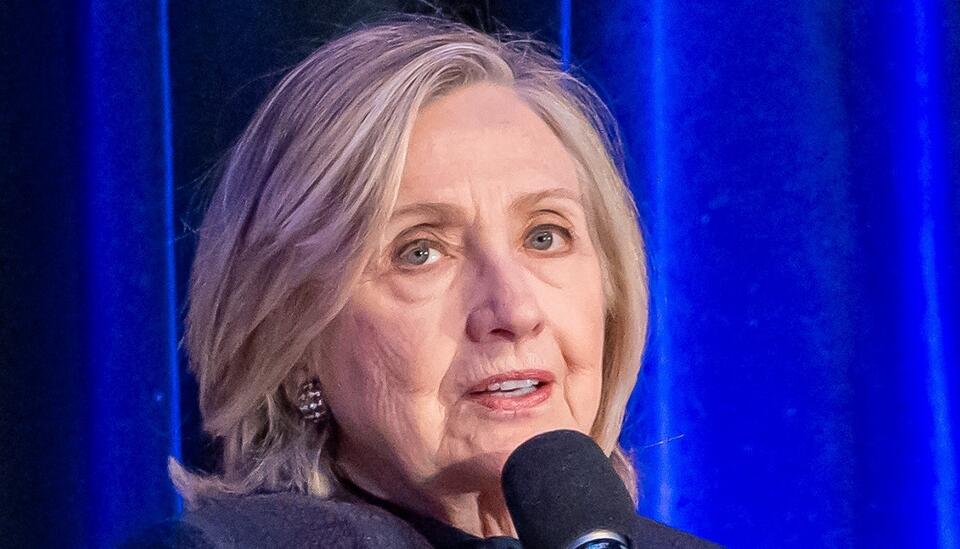 Hillary Clinton Lashes Out at Trump Secretary, "Hope Your Unvetted 22 ...