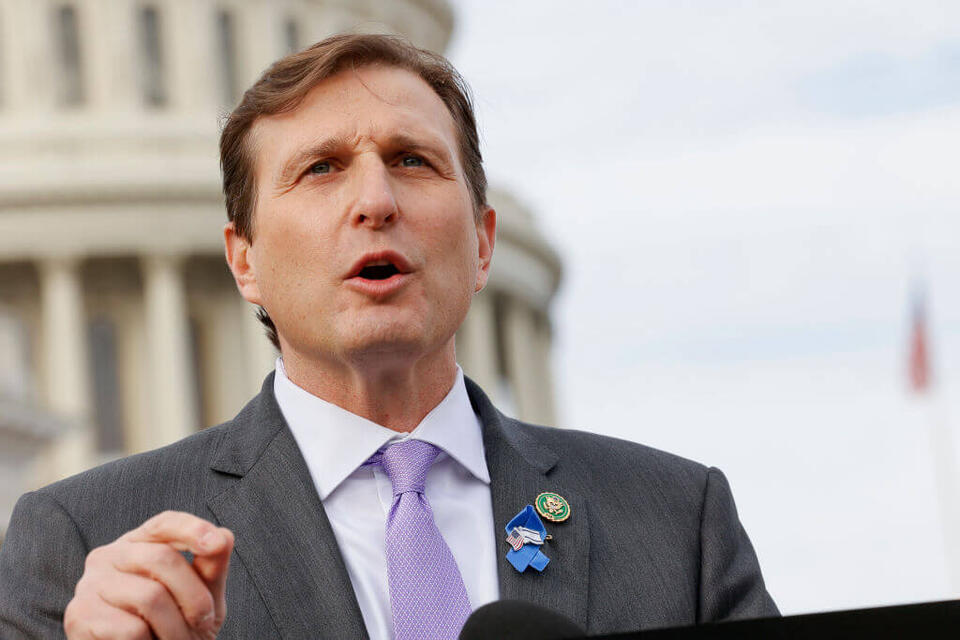 Rep. Dan Goldman urges ‘no’ vote on proposed grocery Israel boycott ...