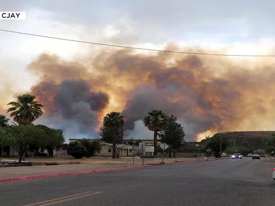 Watch Fire 100% contained after burning over 2,000 acres in eastern Arizona