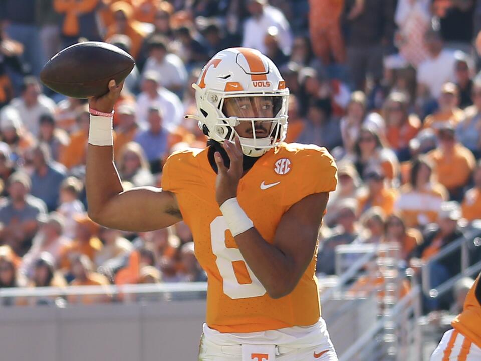 Tennessee Vols will get a chance to shine on the national stage early ...