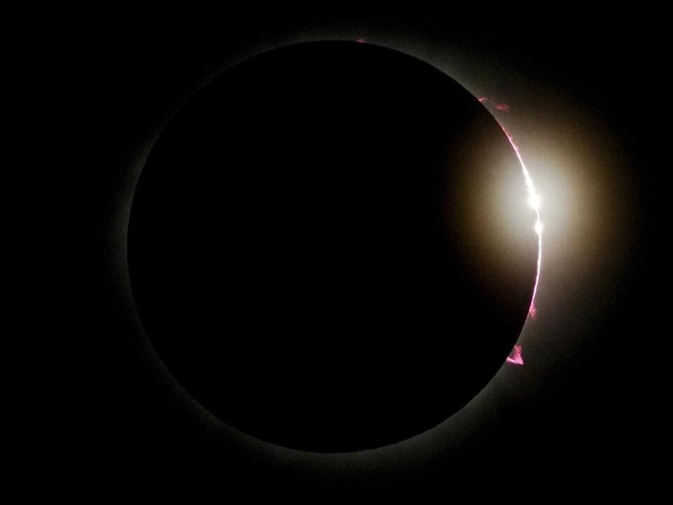 The Latest | Total solar eclipse races across North America