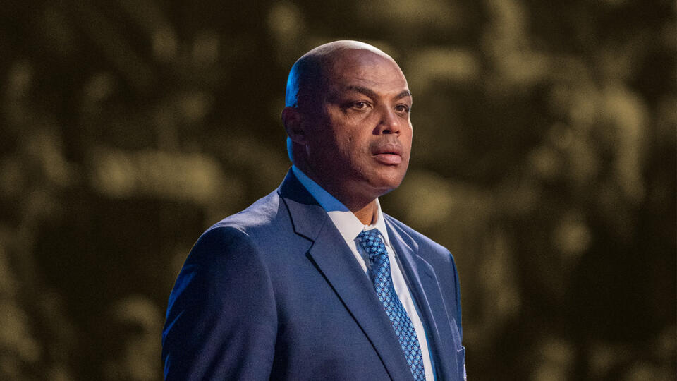 Sixers equipment manager confirms Charles Barkley would take showers ...