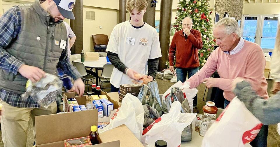 Rotary makes sure families have a Merry Christmas - NewsBreak