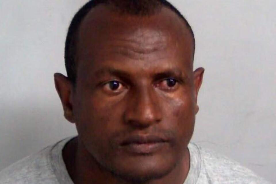 Manhunt after Epping hotel migrant who sexually assaulted girl ...