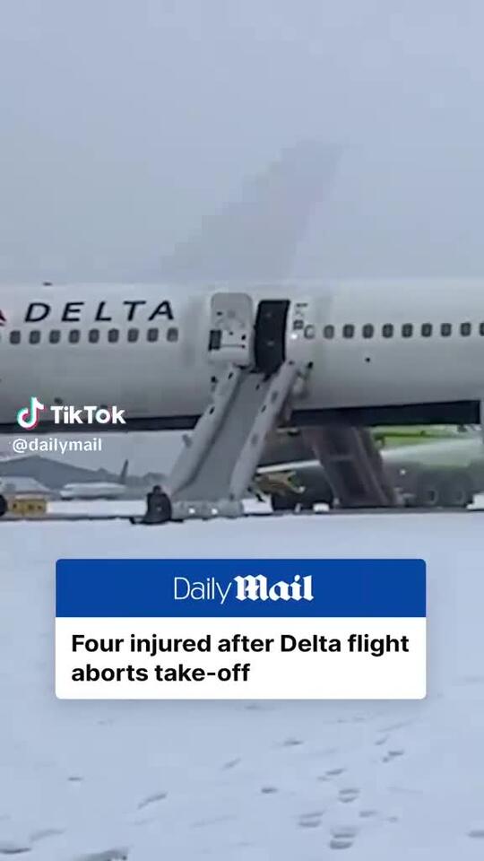BREAKING 🚩At least four people were injured after a Delta plane aborted ...