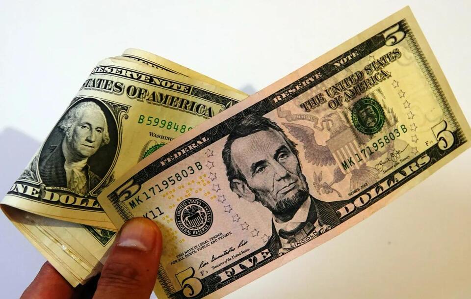 Trump Reportedly Says Dollar ‘Doing Great’ Even As It Slips To Lowest ...